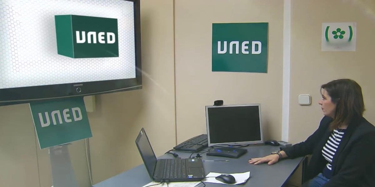 Infórmate como puedes acceder a los cursos online de la UNED Abierta