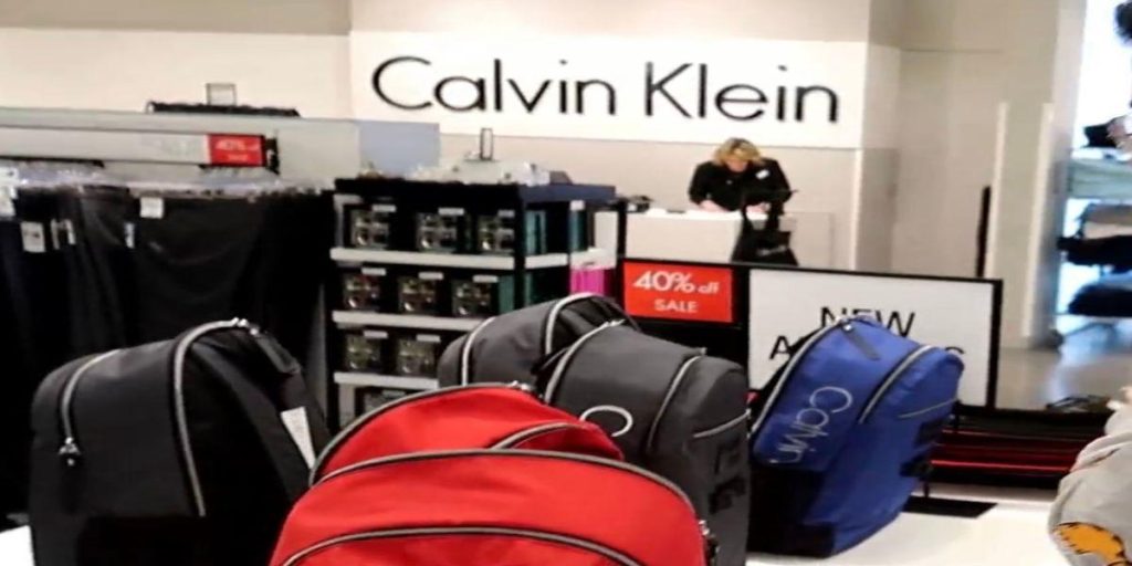 Cómo enviar tu currículum para trabajar en Calvin Klein